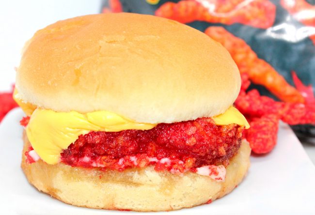 ~XXTRA Flamin’ Hot Cheetos Fried Chicken! - Oh Bite It